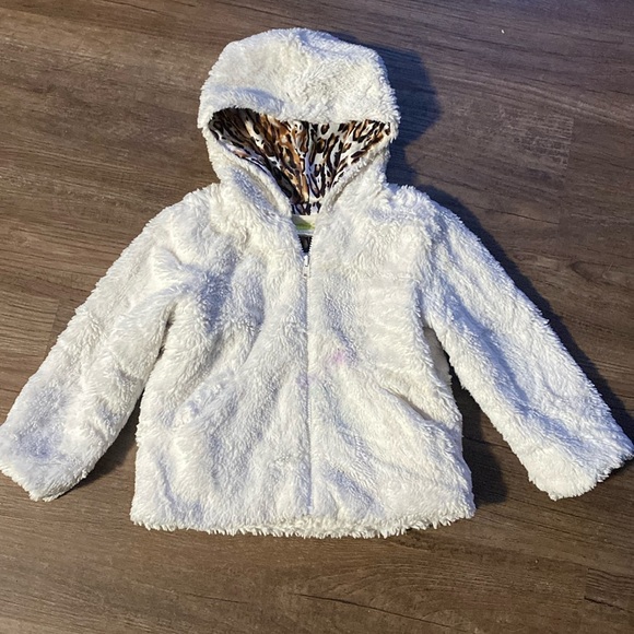 Crazy 8 | Jackets & Coats | 32 Crazy 8 White Furry Jacket Animal Print ...